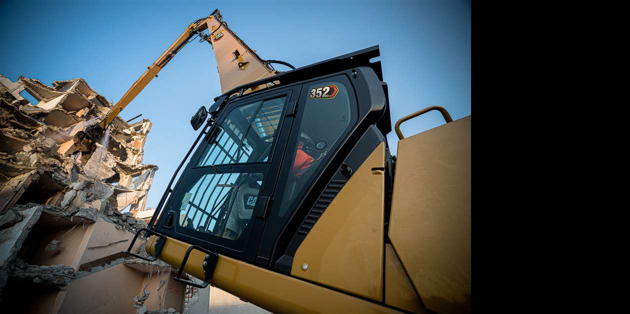 Formal launch for Cat 352 UHD - Demolition & Recycling International