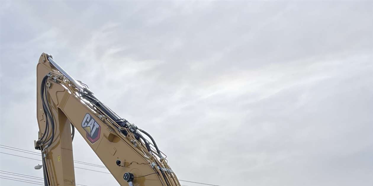 SAFETY FIRST. CAT® COMMAND REMOTE CONTROL TECHNOLOGIES. - Demolition ...