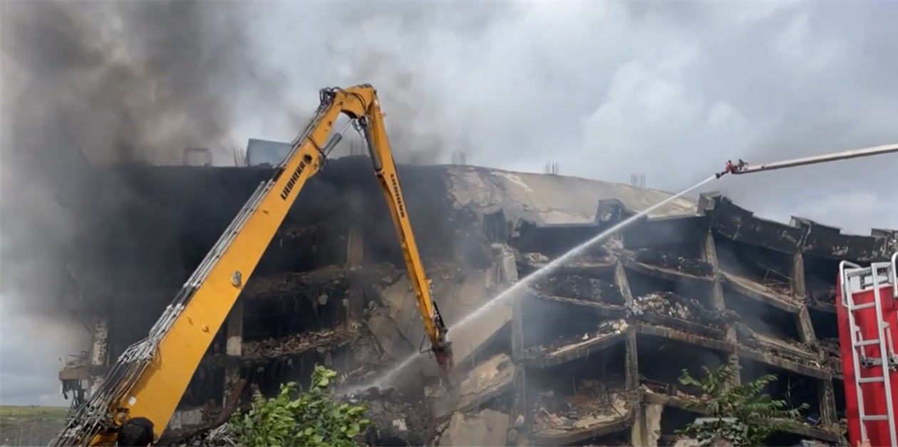 Demolition team helps tackle massive factory fire - Demolition ...