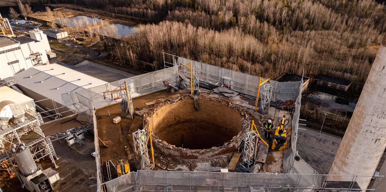 New telescopic demolition system tackles tall stack structures ...