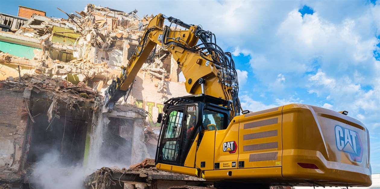 Caterpillar’s construction and mining sales fall amid tariffs and price pressure - Demolition ...