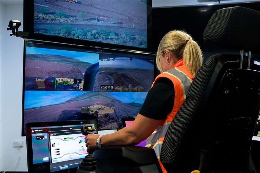 SAFETY FIRST. CAT® COMMAND REMOTE CONTROL TECHNOLOGIES. - Demolition ...