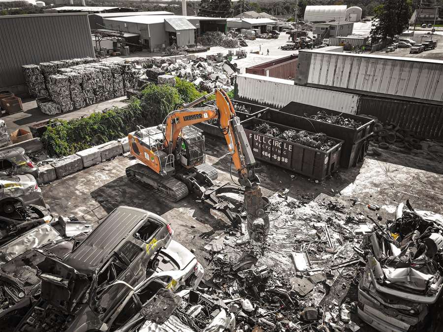 Liebherr reveals ISRI 2024 equipment lineup - Demolition & Recycling International